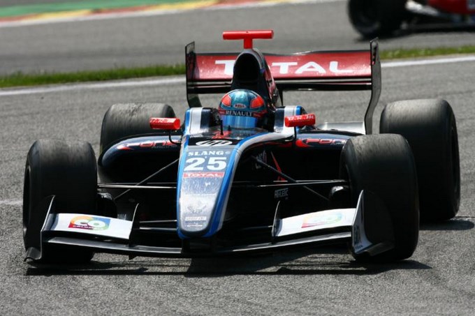 Buen debut de Óscar Tunjo en la World Series by Renault - Minuto30