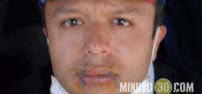 Enterrados y con la boca cosida protestaron empleados de General Motors ...