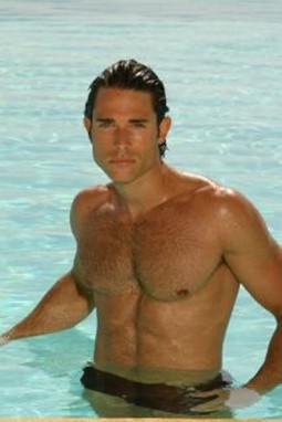 Sebastián Rulli, un argentino que enamora con sus ojos y su cuerpo ...