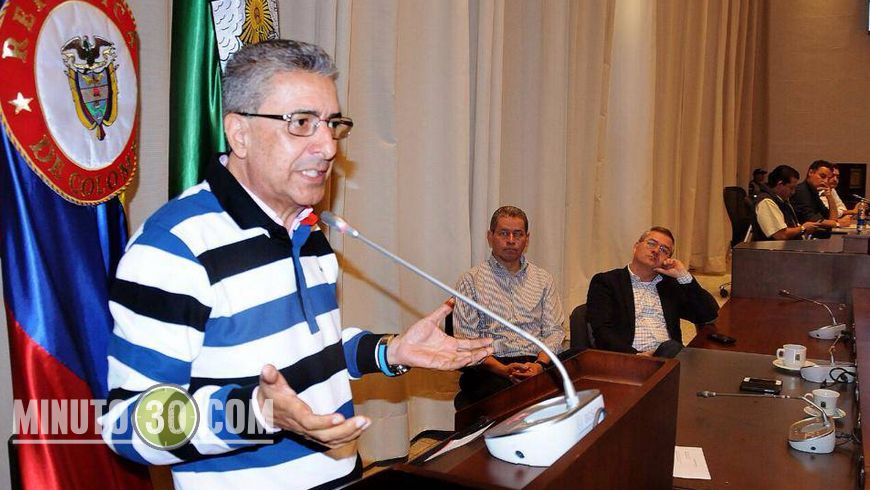 EN VIDEO: Presidente del Concejo da parte de tranquilidad ante demanda ...