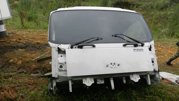 EN FOTOS: Hallan 'deshuesadero' de vehículos y camiones en zona rural ...