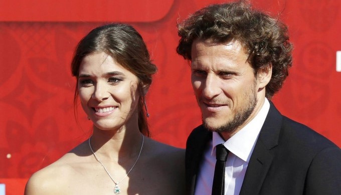 Nace Luz, la hija del futbolista uruguayo Diego Forlán y Paz Cardoso ...