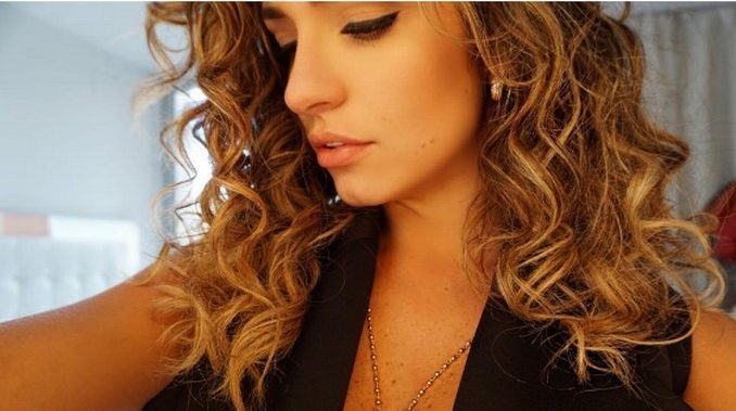 Kimberly Reyes le dice adiós a su rubia cabellera... | Minuto30