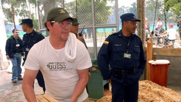 Incautan en Titiribí bienes de exjefes paramilitares por 877 millones ...