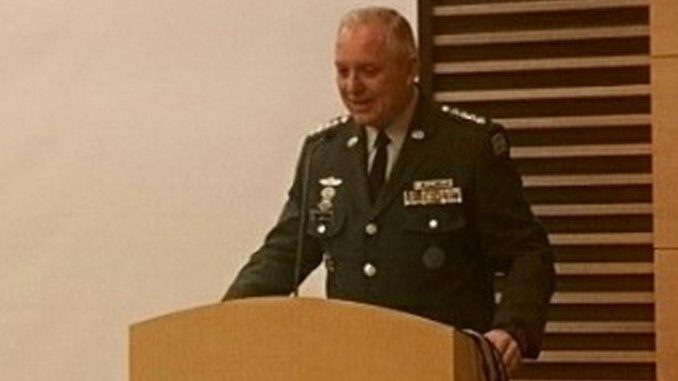 El general Alberto Mejía, se desempeñaría como el nuevo comandante de ...