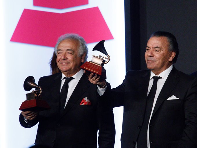 EN VIDEO: El arte y el salero de Los del Río enamoran en los Grammy Latino