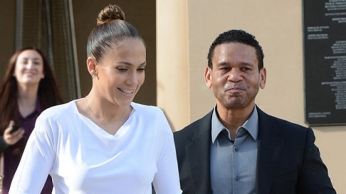 Supuesto caso de abuso sexual enloda al más cercano círculo de Jennifer ...