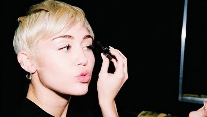 FOTOS: Miley Cyrus revive su lado más sensual en la revista Wonderland ...