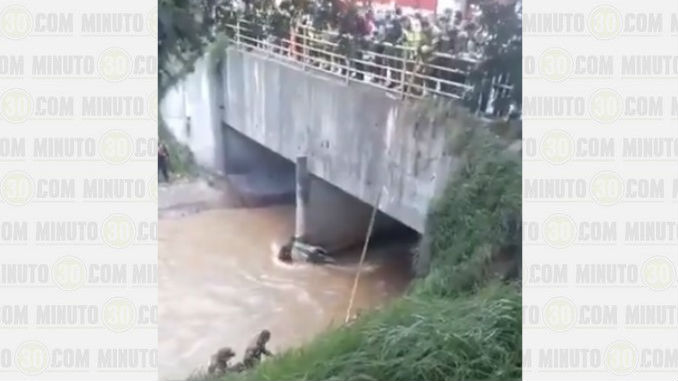 VIDEO: Así fue rescatado por un policía ciudadano de las aguas del río ...