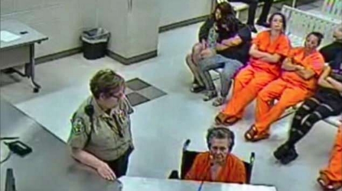 Mujer de 92 años fue detenida luego de matar a su hijo de 72 años ...