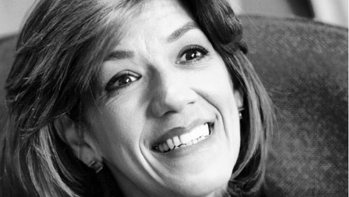 Video. El momento en que 'Misi' se desploma en el escenario, después se ...