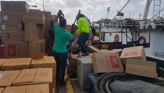Incautaron un buque de contrabando con 800.000 cajetillas de ...