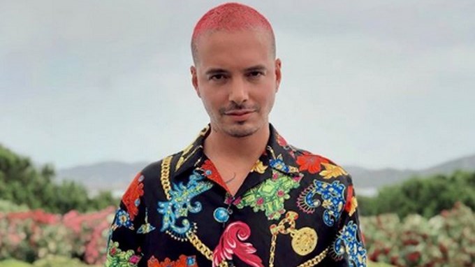 FOTO: Fan critica a J Balvin por foto riéndose en un jet privado y el ...