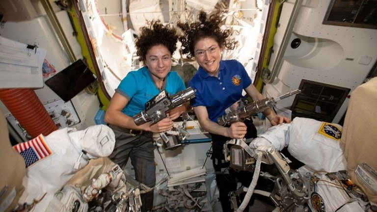 El viernes las mujeres de la NASA harán historia en el espacio - Minuto30