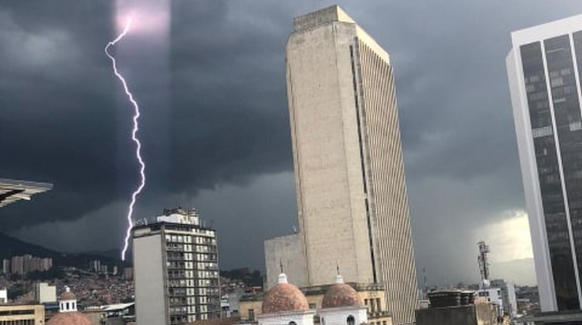 Foto y video: ¡Qué estragos! Los que hizo el aguacero de hoy en ...