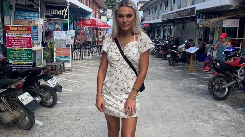 ¡Selfie mortal! Modelo cayó de una altura de 30 metros al internar ...