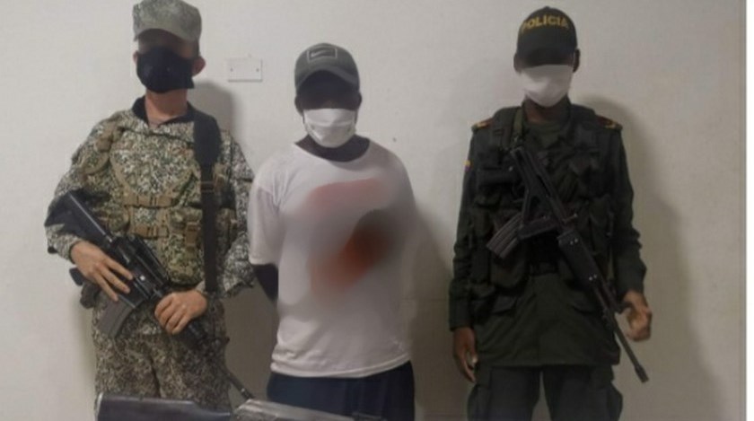 FOTOS: Capturaron a un presunto terrorista del ELN con un fusil en ...