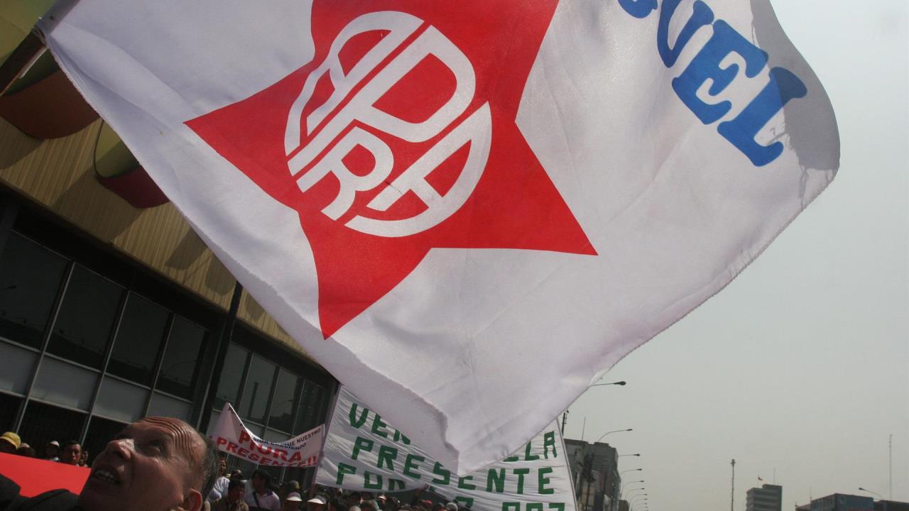 Los históricos Partido Aprista y PPC pierden su inscripción oficial en ...