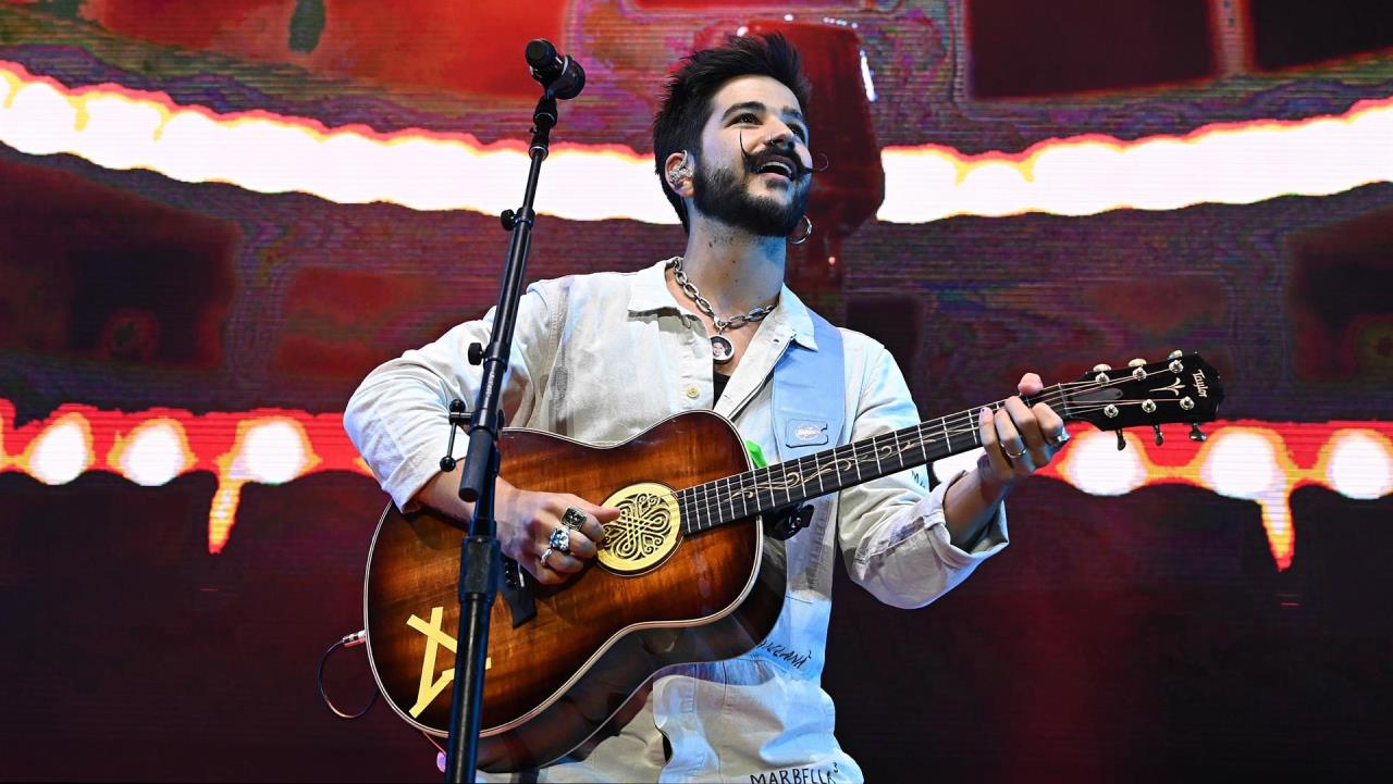 Camilo presenta "Mis Manos Tour" por primera vez en concierto en Bogotá | Minuto30