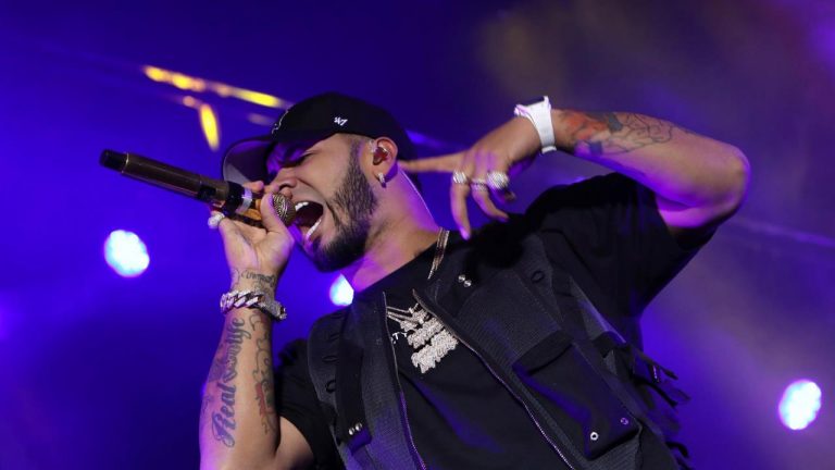 Anuel AA lanza un tema y video musical inspirado en Michael Jordan y ...