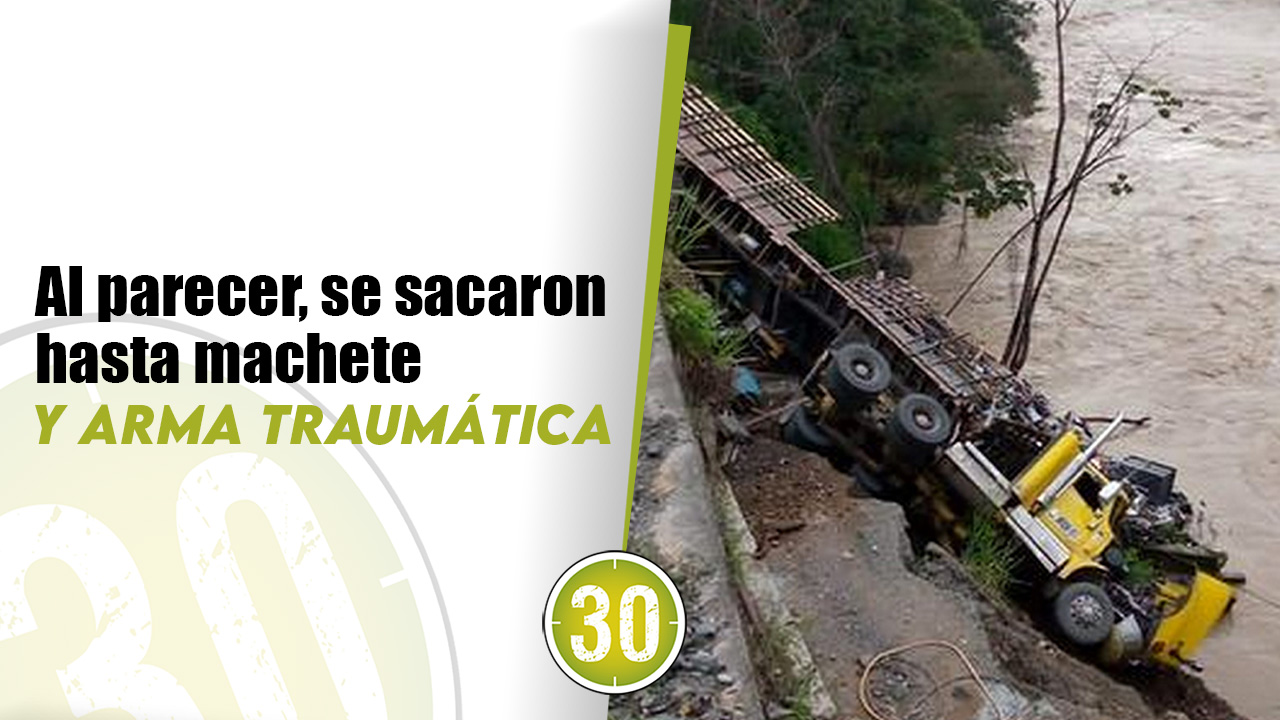 Camioneros se habrían puesto a pelear en vía de Antioquia