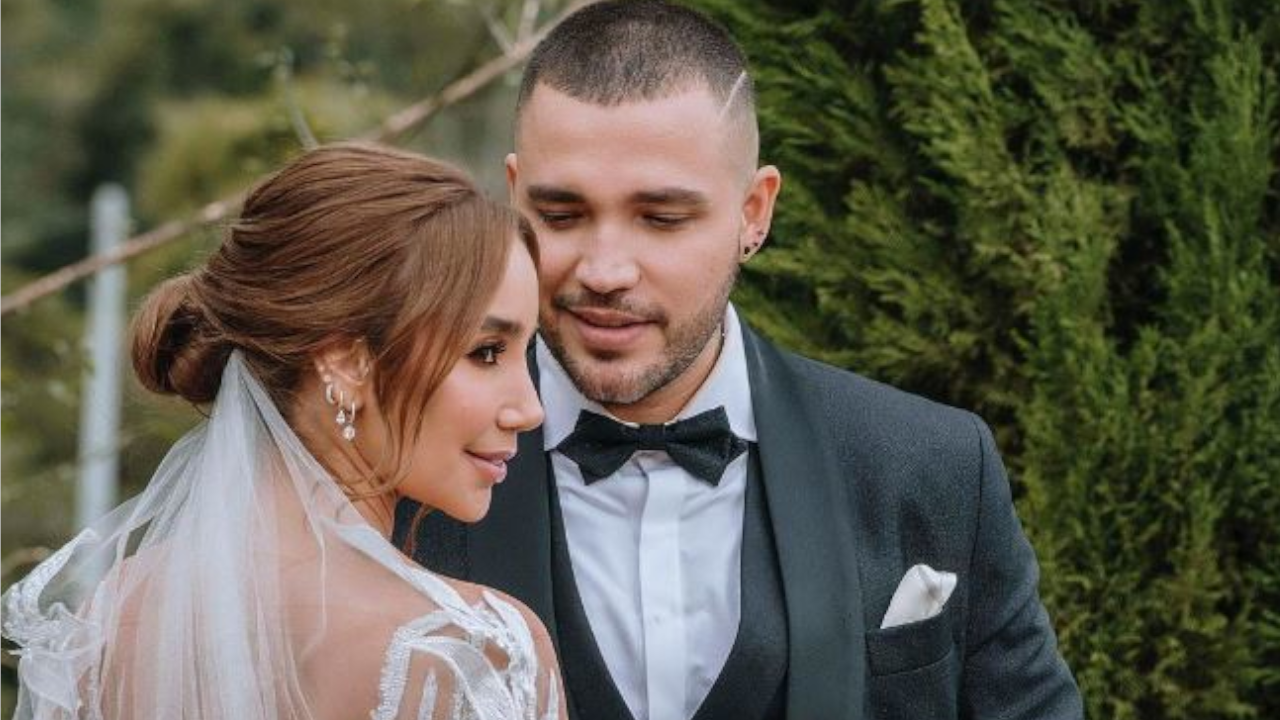 ¡No los perdonan!: Le recuerdan a Paola Jara el "Sandrita, yo lo cuido", después de casarse con ...