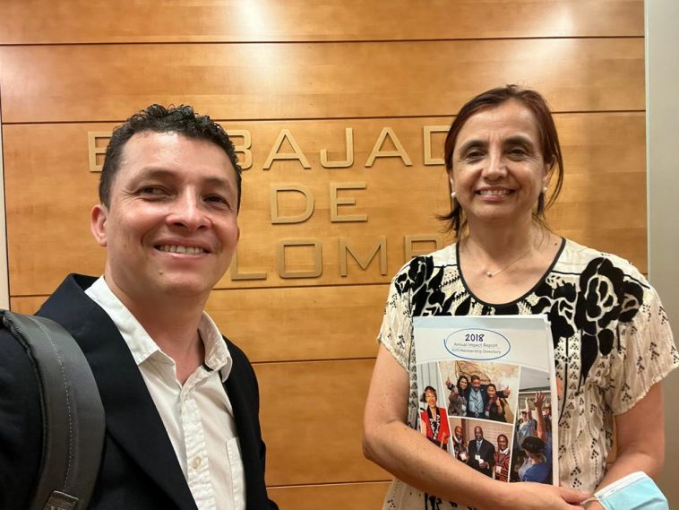 [Fotos y video] El representante electo Alejandro Toro inició con pie ...