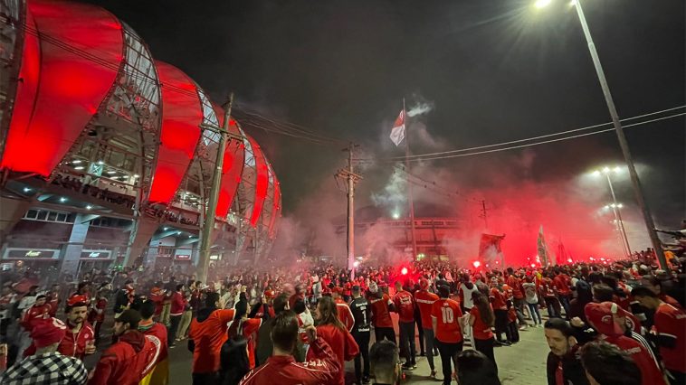 Así fue el recibimiento de los hinchas de Internacional de Porto Alegre: Copa Sudamericana