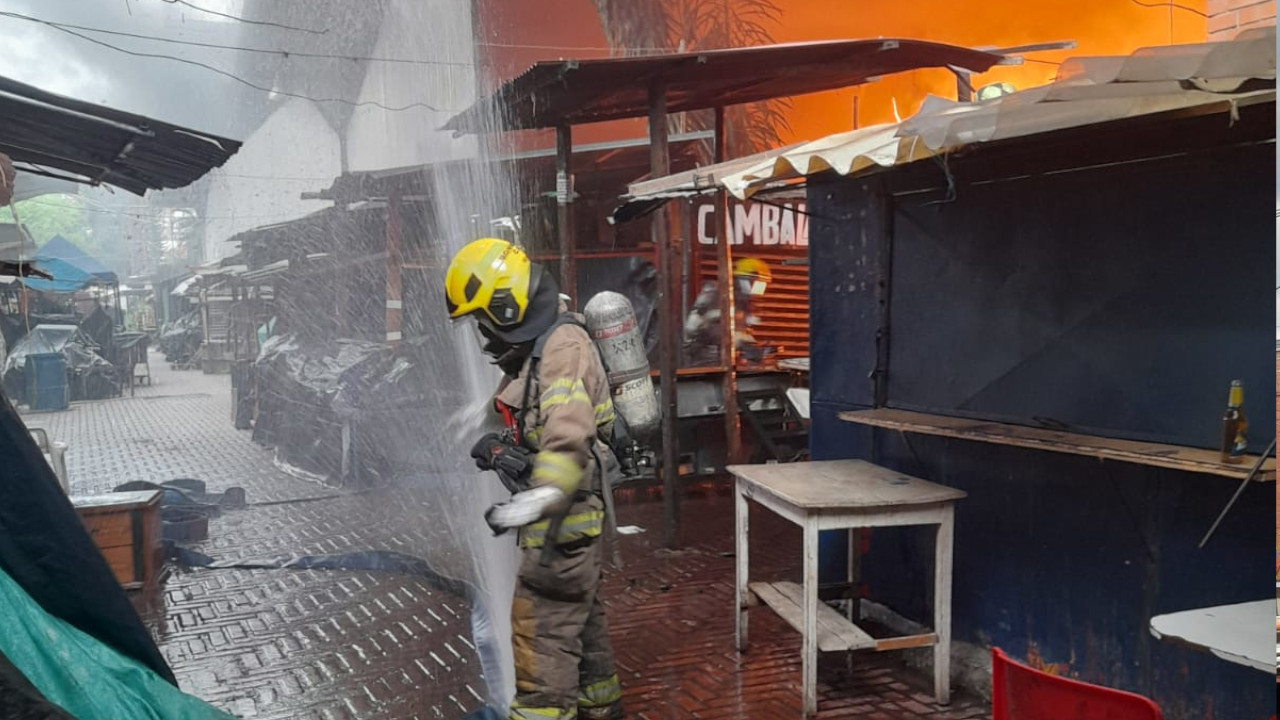 Se conocen nuevas imágenes del fuerte incendio Siloé, Cali