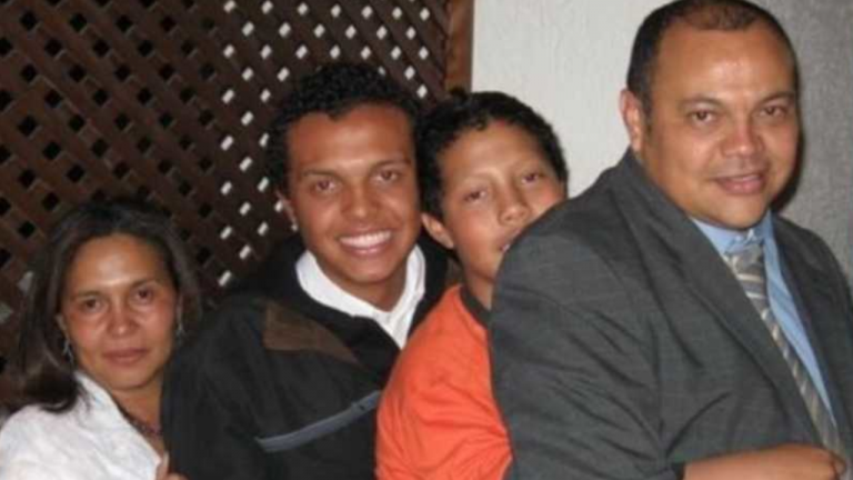 Papá de Colmenares lo recuerda con fotos nunca antes vistas