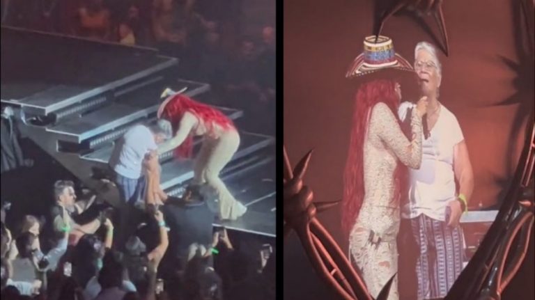 VIDEO. En pleno concierto, Karol G cantó “Mami” junto a fanática de 70 años