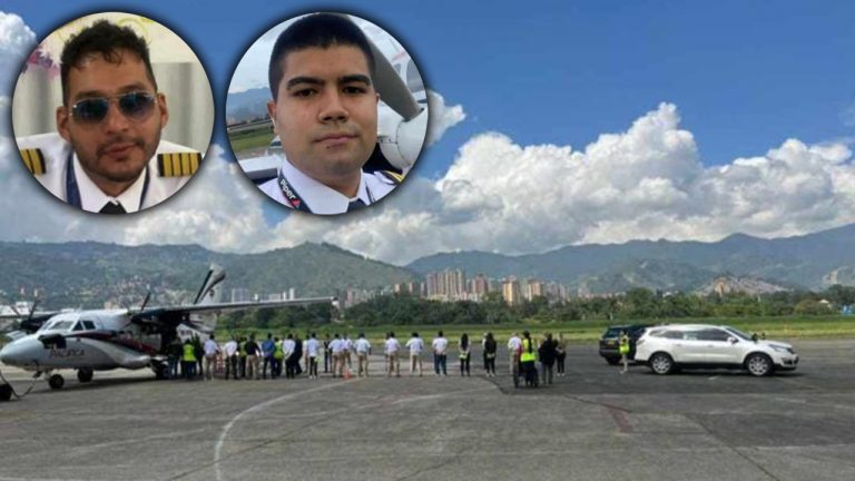 [VIDEO] Le hicieron un sentido homenaje al piloto y copiloto fallecidos ...