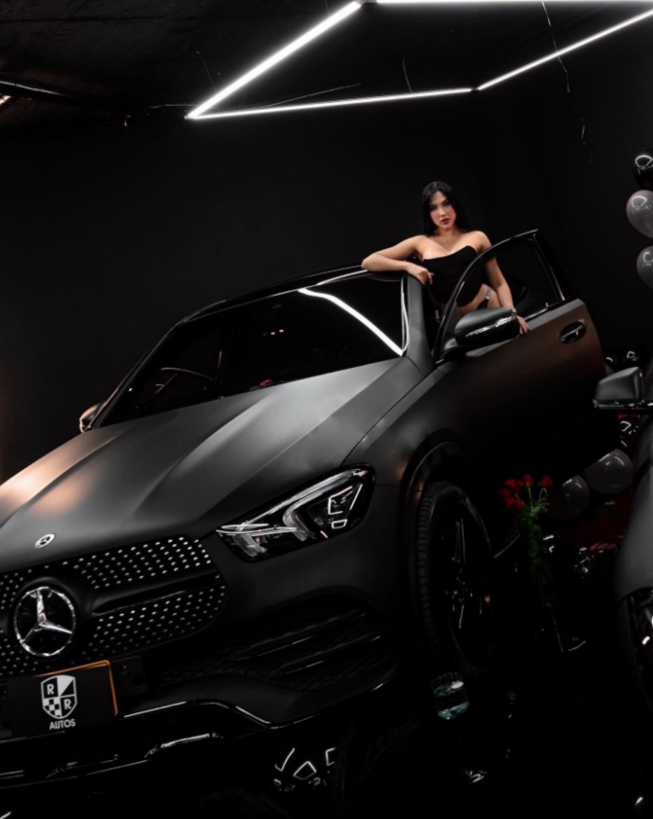 [FOTOS] Aída Victoria como toda una 'gatúbela' mostró los dos carrazos que le dejó el 2022