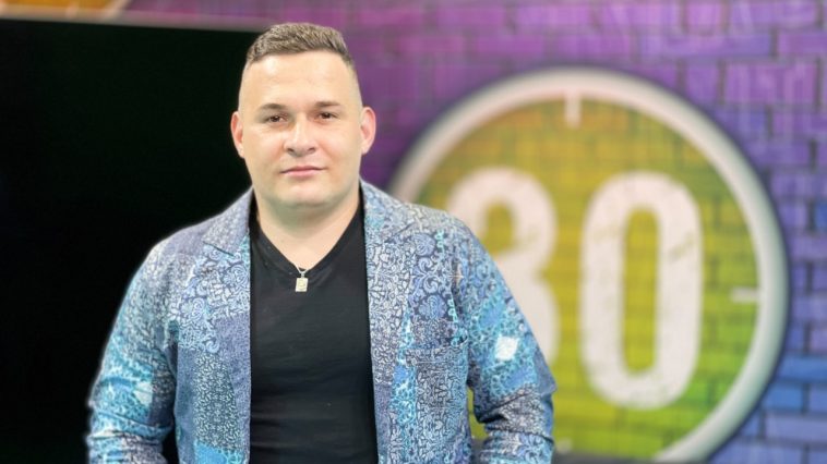 Él es Walter Montoya, cantante de música popular - Minuto30