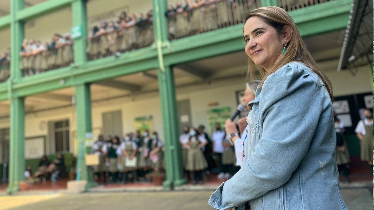 “Los corruptos no se pudieron salir con la suya”: trinos del alcalde ...