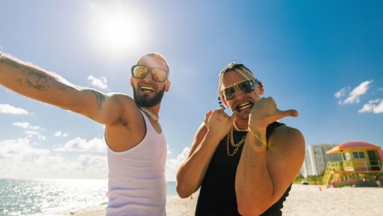 Los cantantes Mau y Ricky retratan una Miami "alocada" en su nuevo sencillo