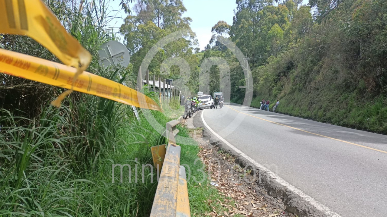 [FOTOS] Encuentran un cadáver envuelto en cobijas en la vía a San Félix |Minuto30