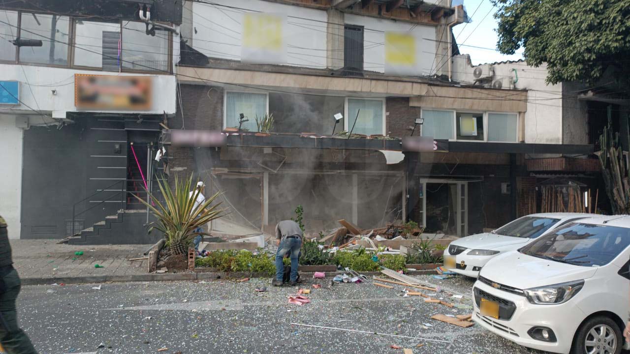 Massive Explosion in Medellin: Injuries, Damaged Cars, and Road ...