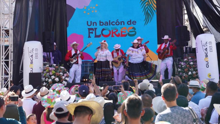 VIDEO. 3.000 artistas y más de 40 eventos : así se vivirá la Feria de ...