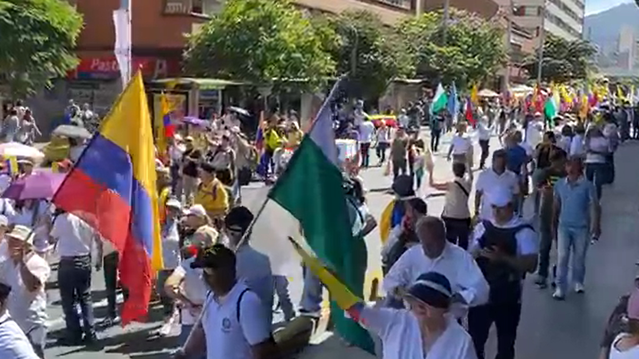 VIDEO. Así se vivió la marcha de los Veteranos y la reserva activa de ...
