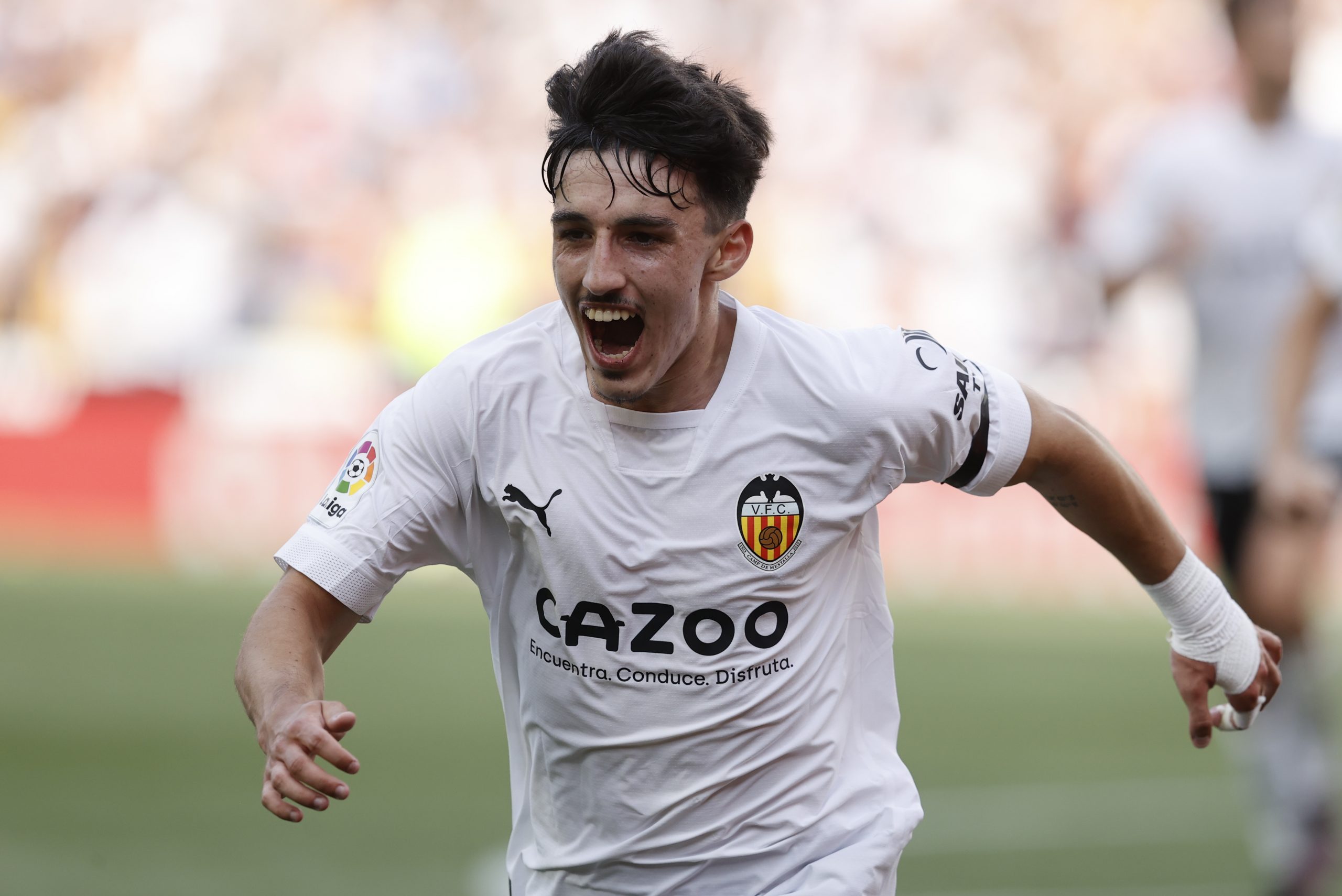 El Valencia renueva el contrato de Diego López hasta 2026 más una ...