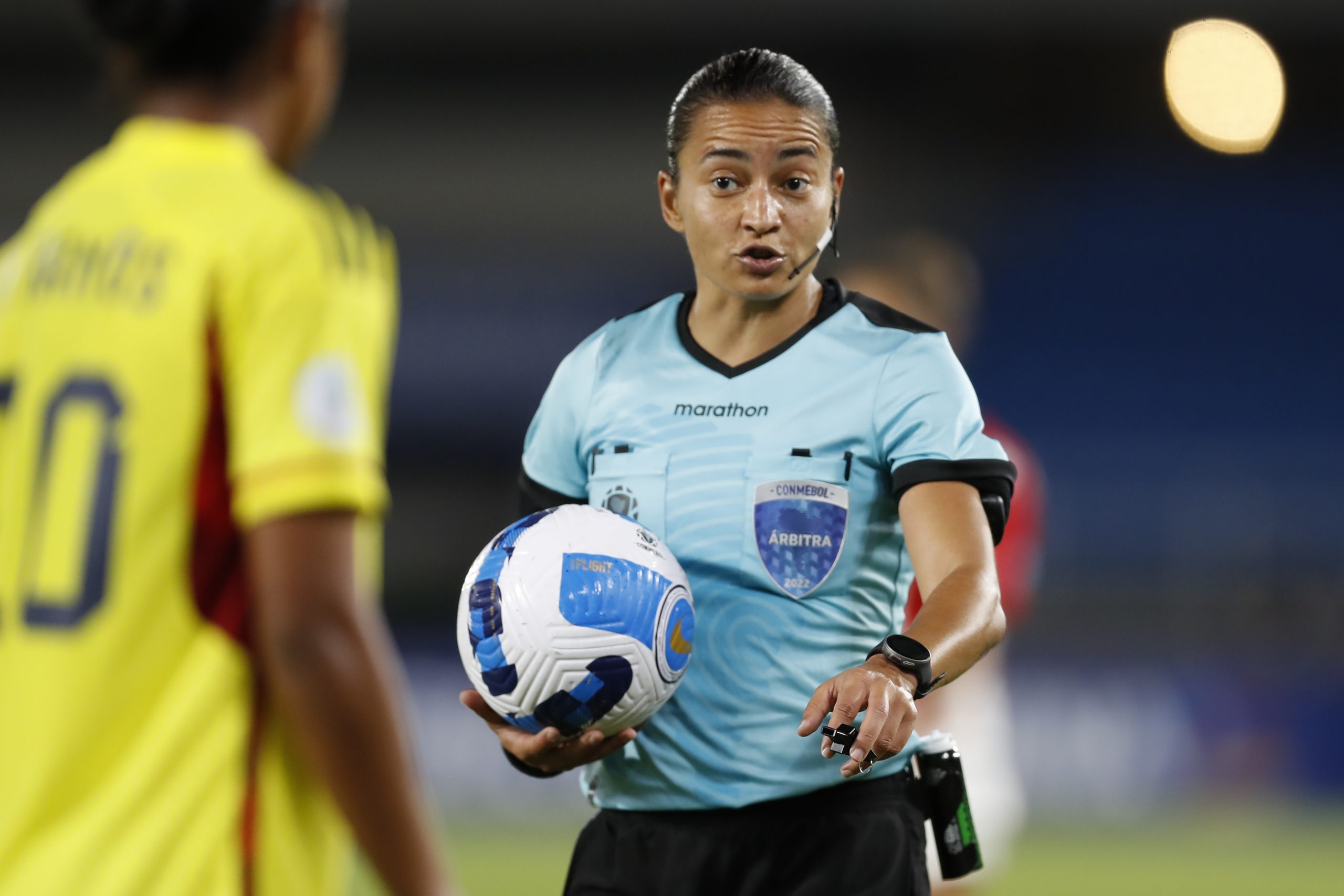 La brasileña Edina Alves dirigirá la semifinal - Minuto30