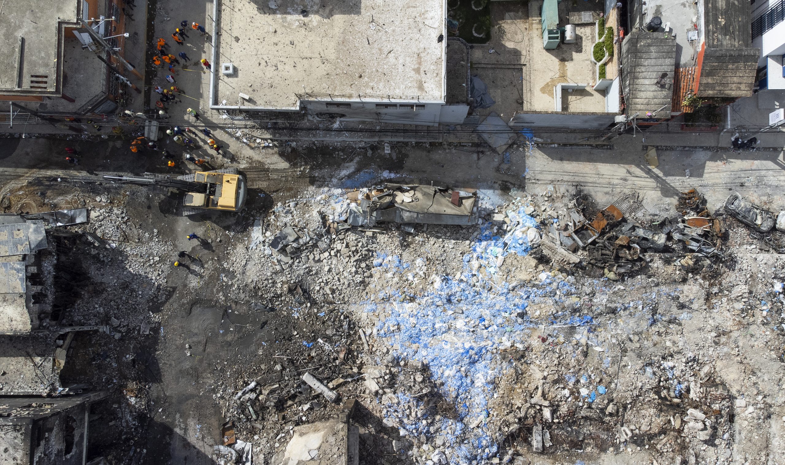 Suben a 27 los muertos por explosión e incendio en una ciudad cercana a la capital dominicana ...