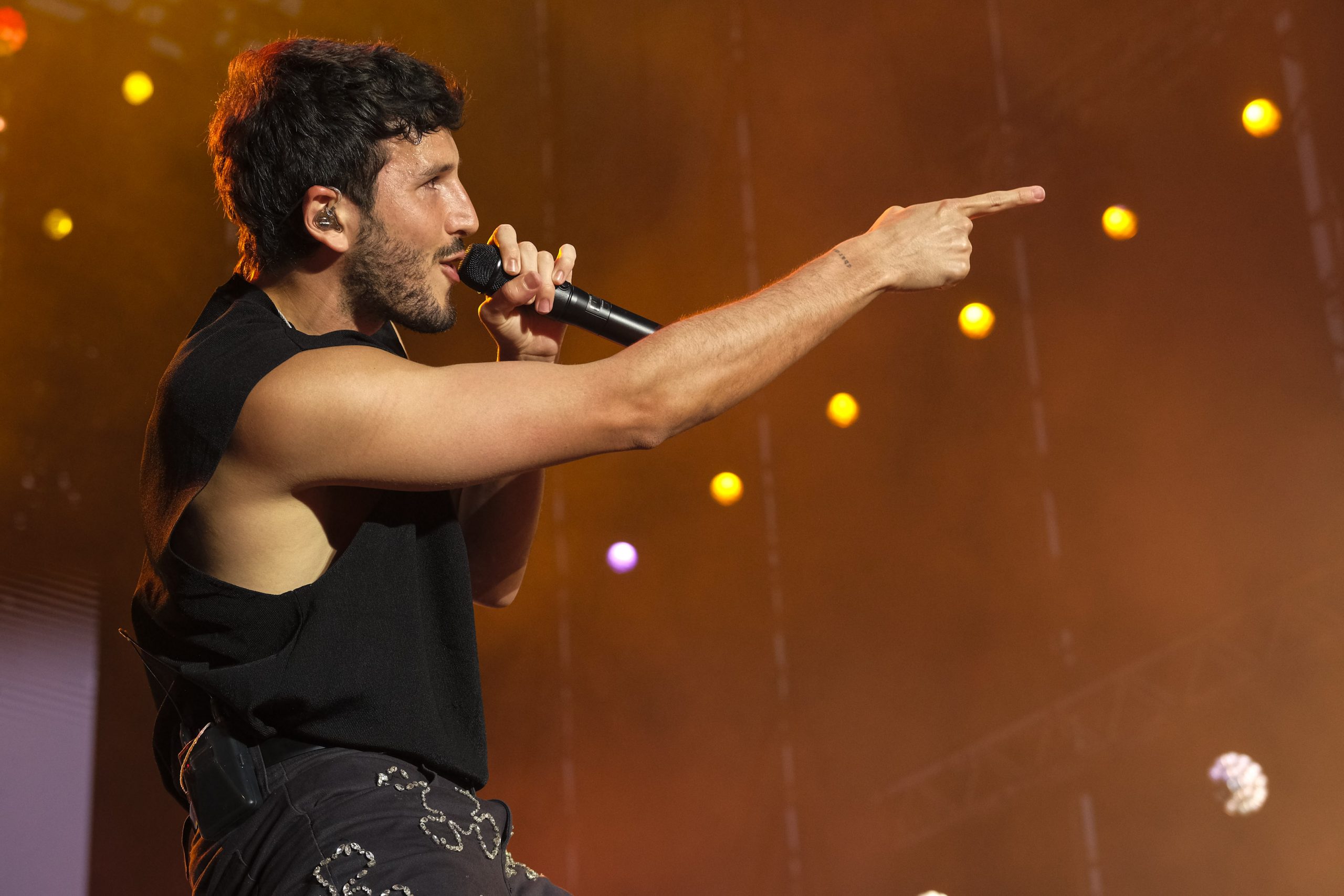 Alcaraz y Sebastián Yatra se invitan a jugar y cantar juntos en el ...