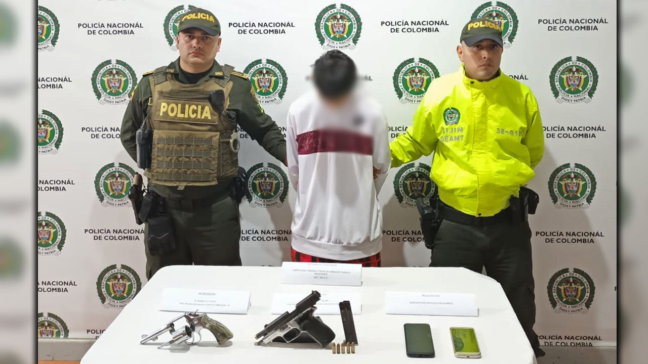 Fotos. ¡Se cogieron al 'Chamo'!: Sorprendieron al joven de 15 años con dos armas de fuego | Minuto30