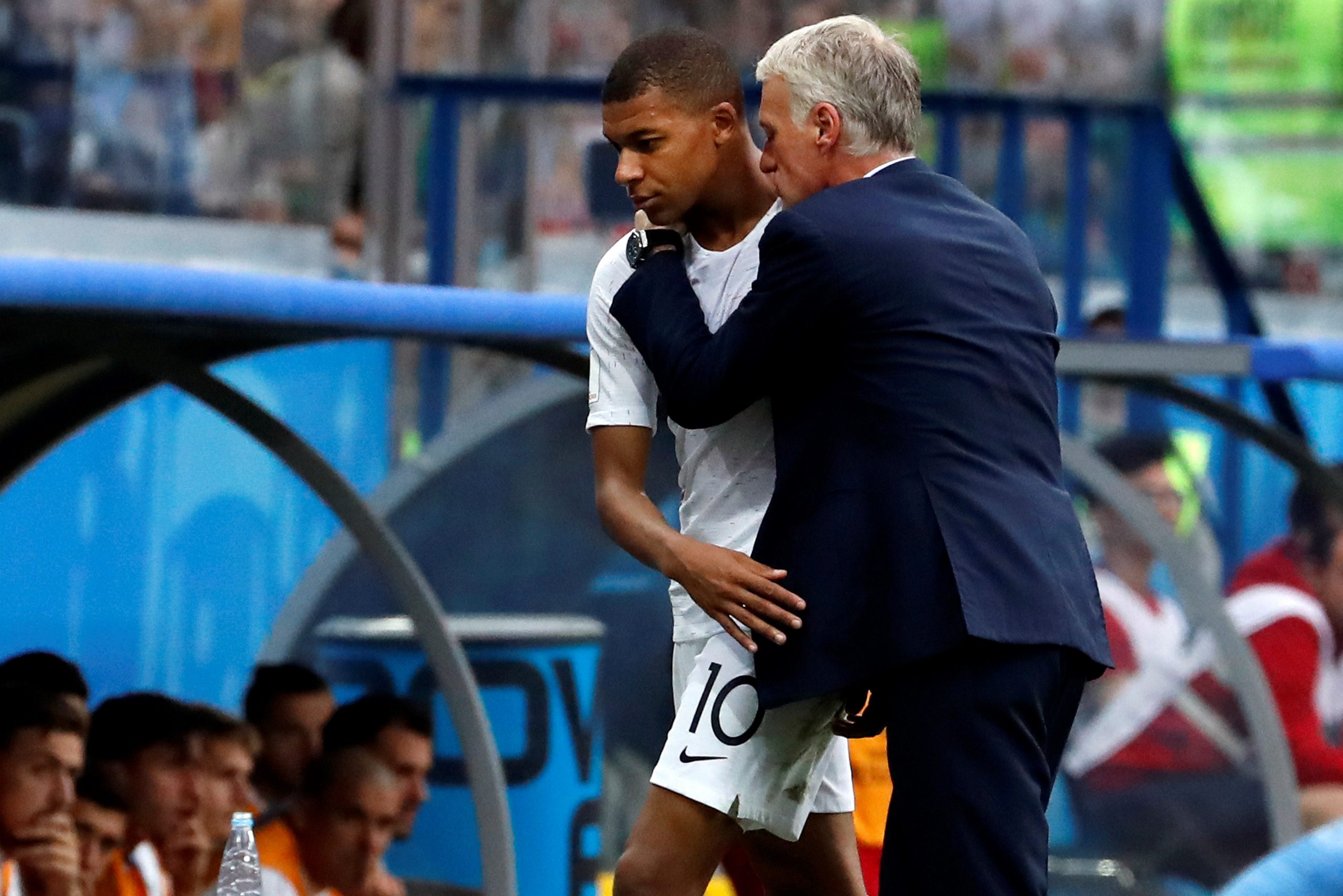 Deschamps dice que Mbappé necesita "tranquilidad" tras confirmar la ...