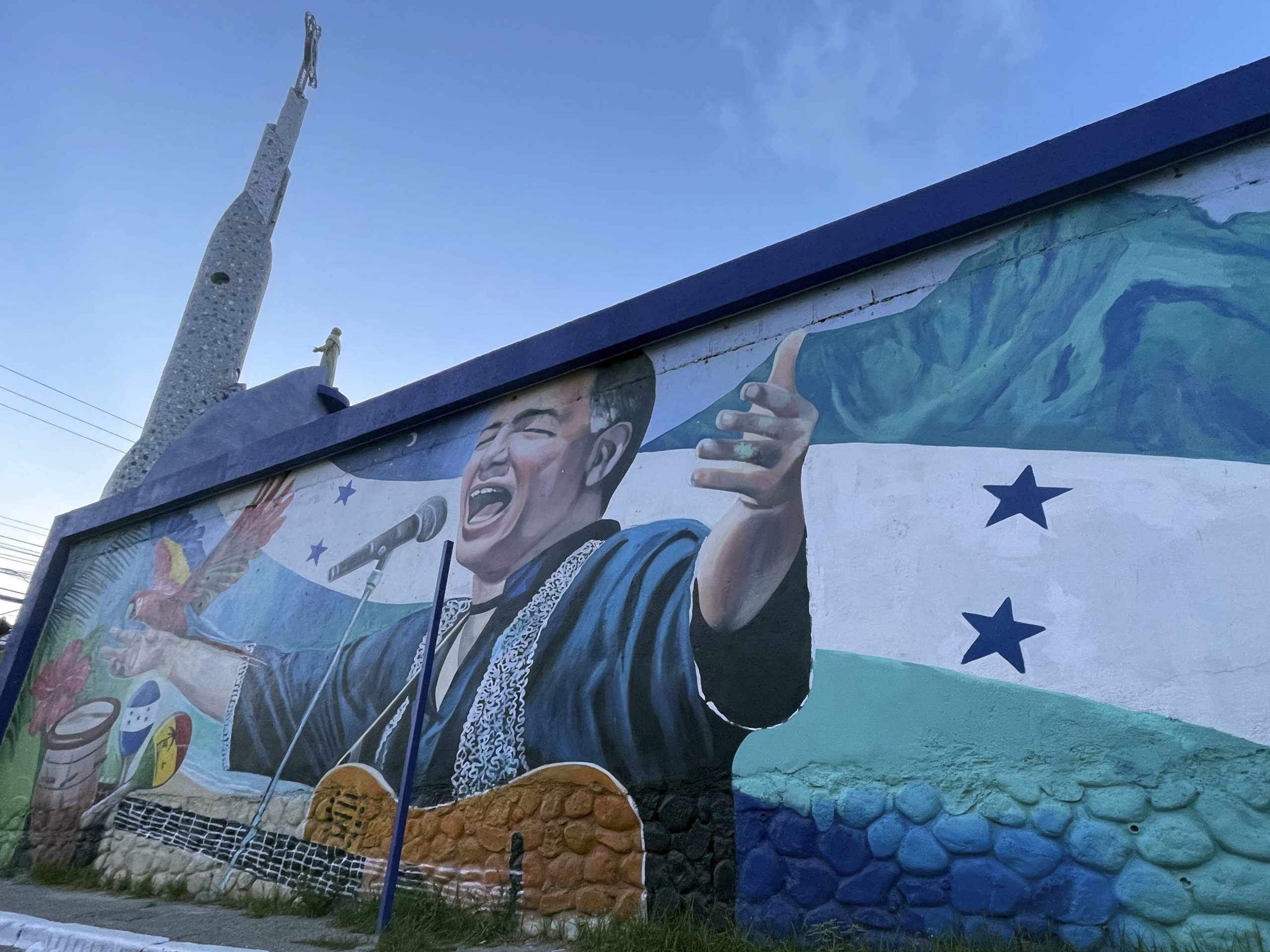 Tras 7 años de su muerte, Guillermo Anderson vive entre los hondureños ...