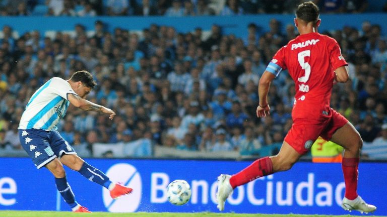 'Juanfer' Quintero se lució con doblete en Argentina | Minuto30