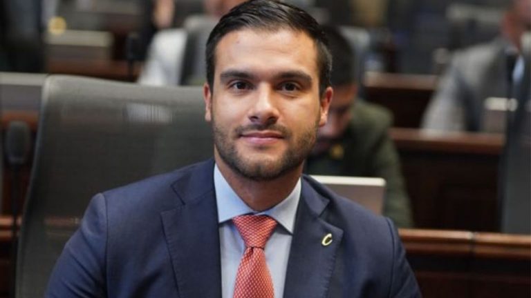 “Son noticias falsas”: Representante Felipe Jiménez reiteró que vota ...