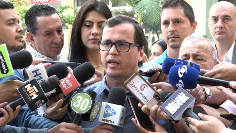 VIDEO: Nicolás Ríos asegura que gerente de Afinia no da la cara y que ...